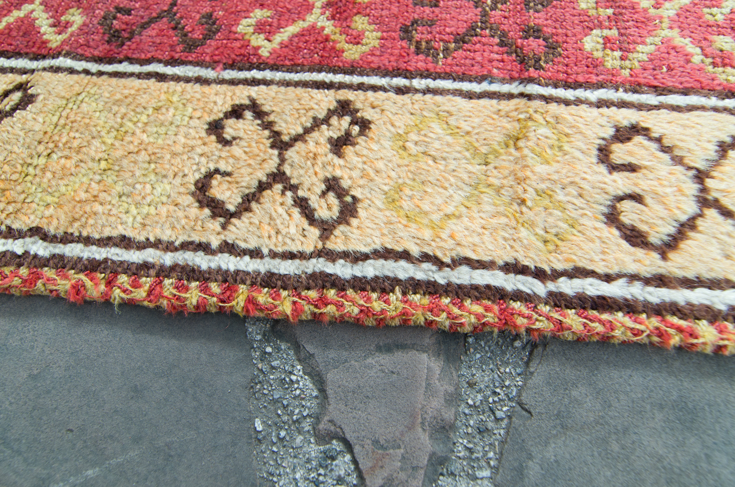 Vintage Kurdish Rug | House of Séance